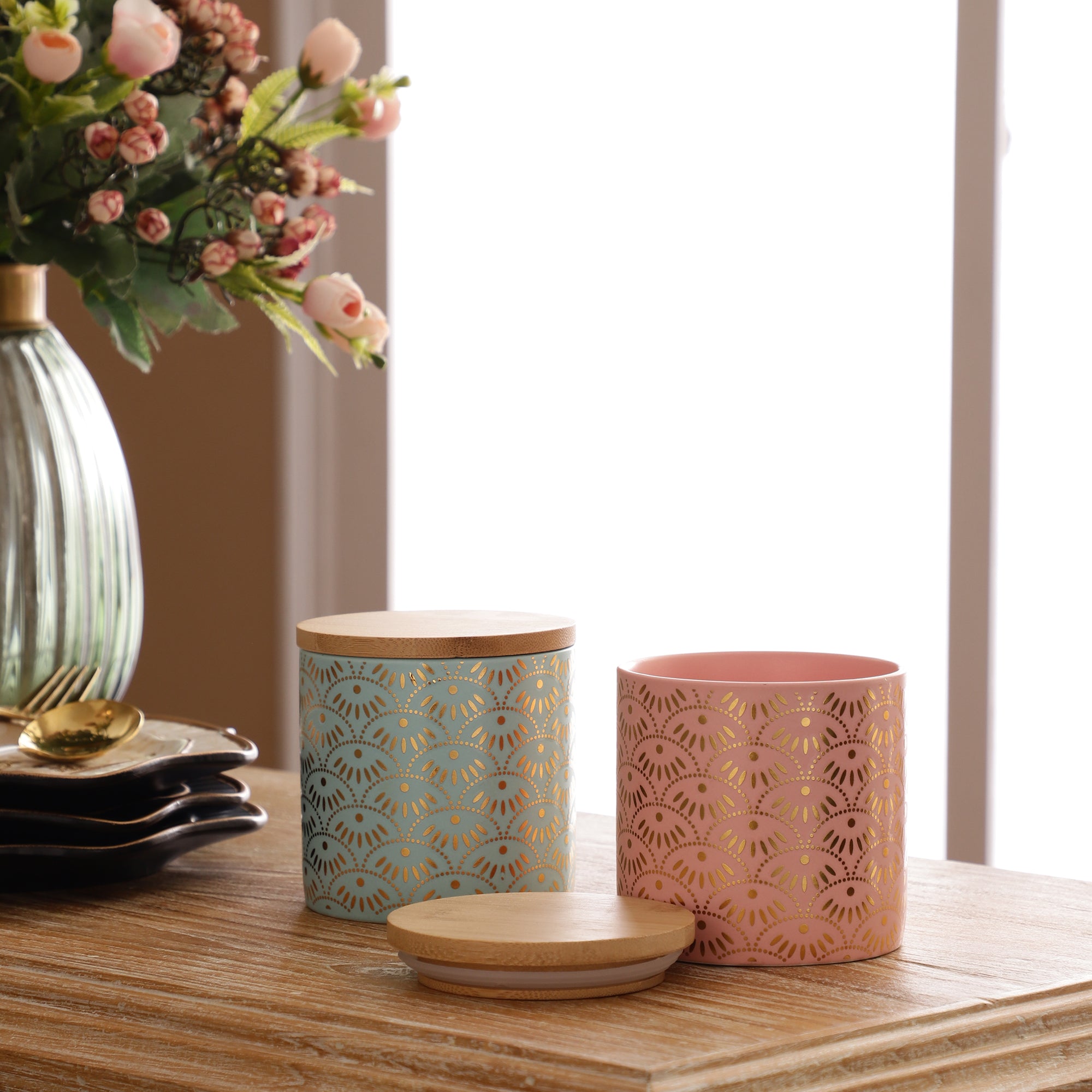 Gold Pattern Ceramic Jar with Wooden Lid (Single)